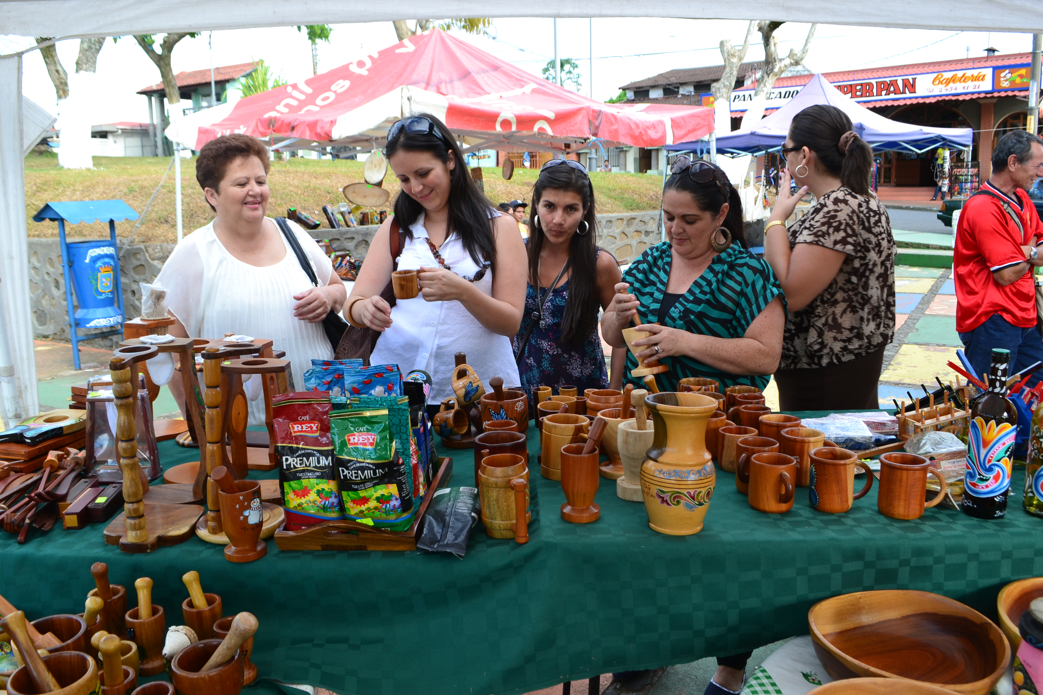 Foto: Artesania LA Orquidea - Sarchi (Alajuela), Costa Rica
